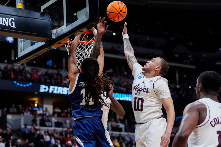 NCAA Tournament bracket: Texas A&M beats Yale to advance to Round of 32