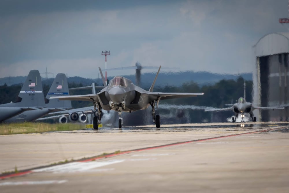 Prancis Kembangkan Jet Tempur Rafale F5 dengan Kemampuan Nuklir ...