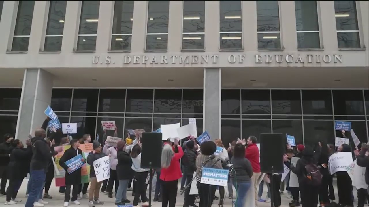 Department of Education sued for 'breaking student loan system'