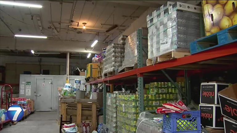 Mobile food pantry still serving hundreds after truck fire