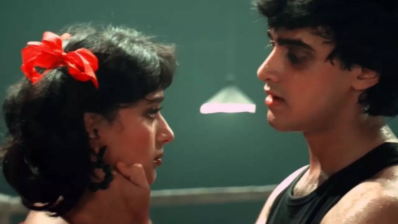 When Madhuri Dixit faced backlash for her kissing scene with Aamir Khan ...
