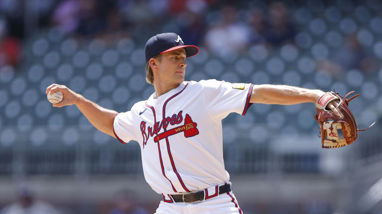 Braves outright Luke Williams