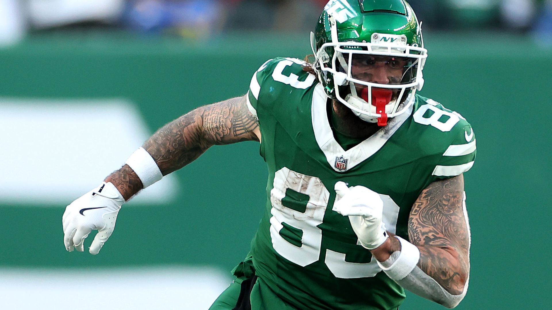 Chargers hosting former Jets TE Tyler Conklin