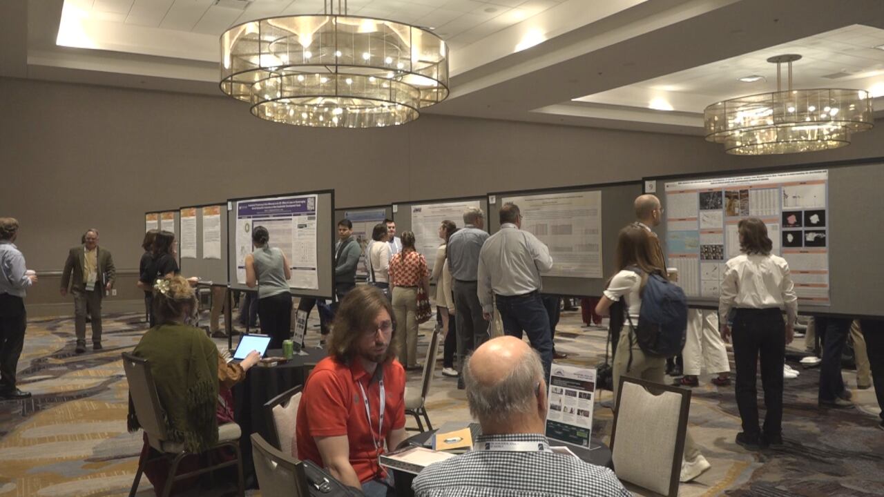 Geoscientist meeting brings students and researchers together in ...