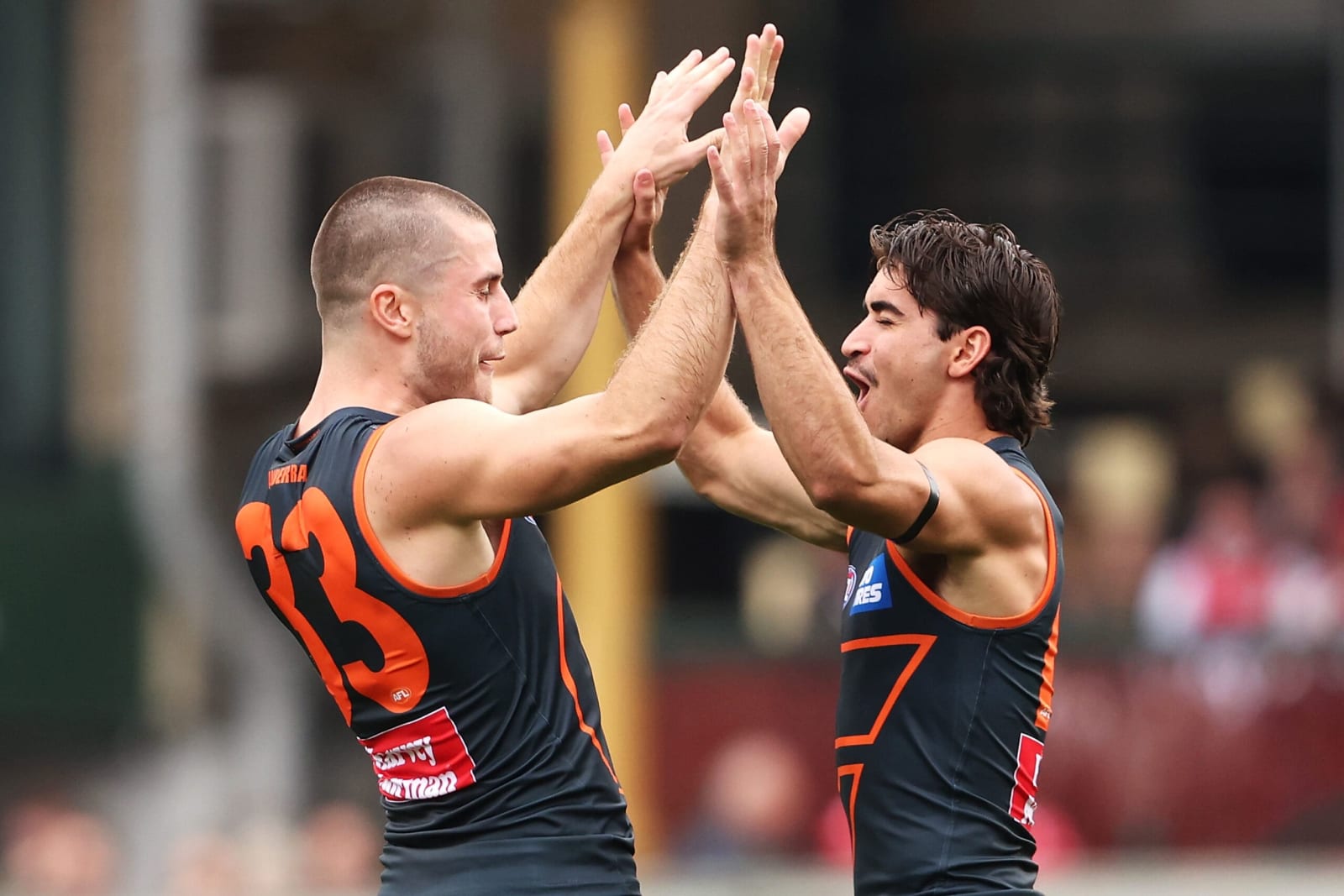 Giants jet locks in long-term future