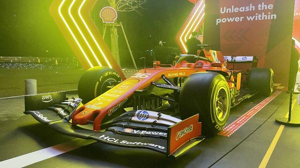 壳牌喜力x法拉利F1快闪展在上海外滩源举办