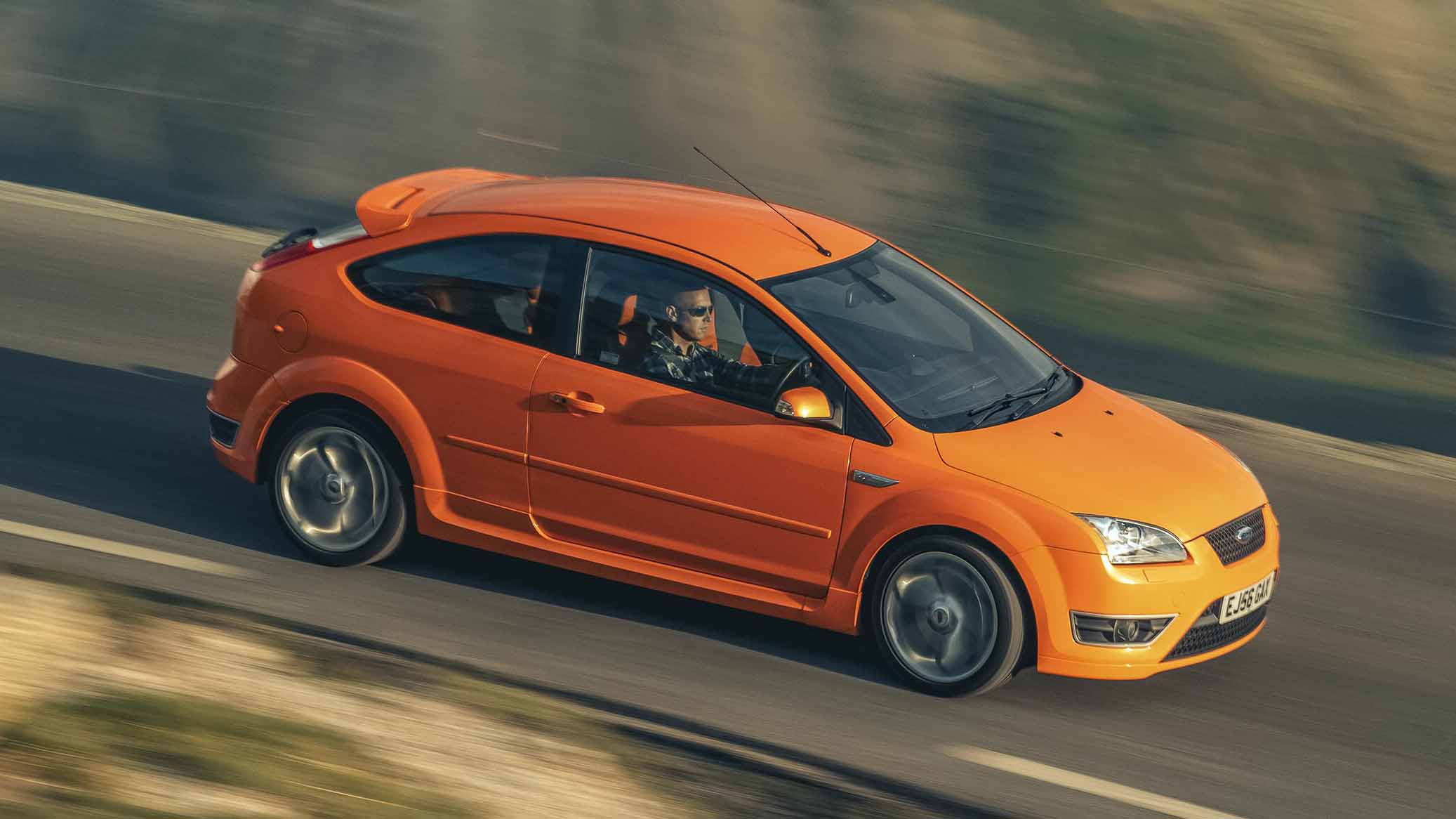 Here are 10 used hot hatches with over 200bhp for under £5k