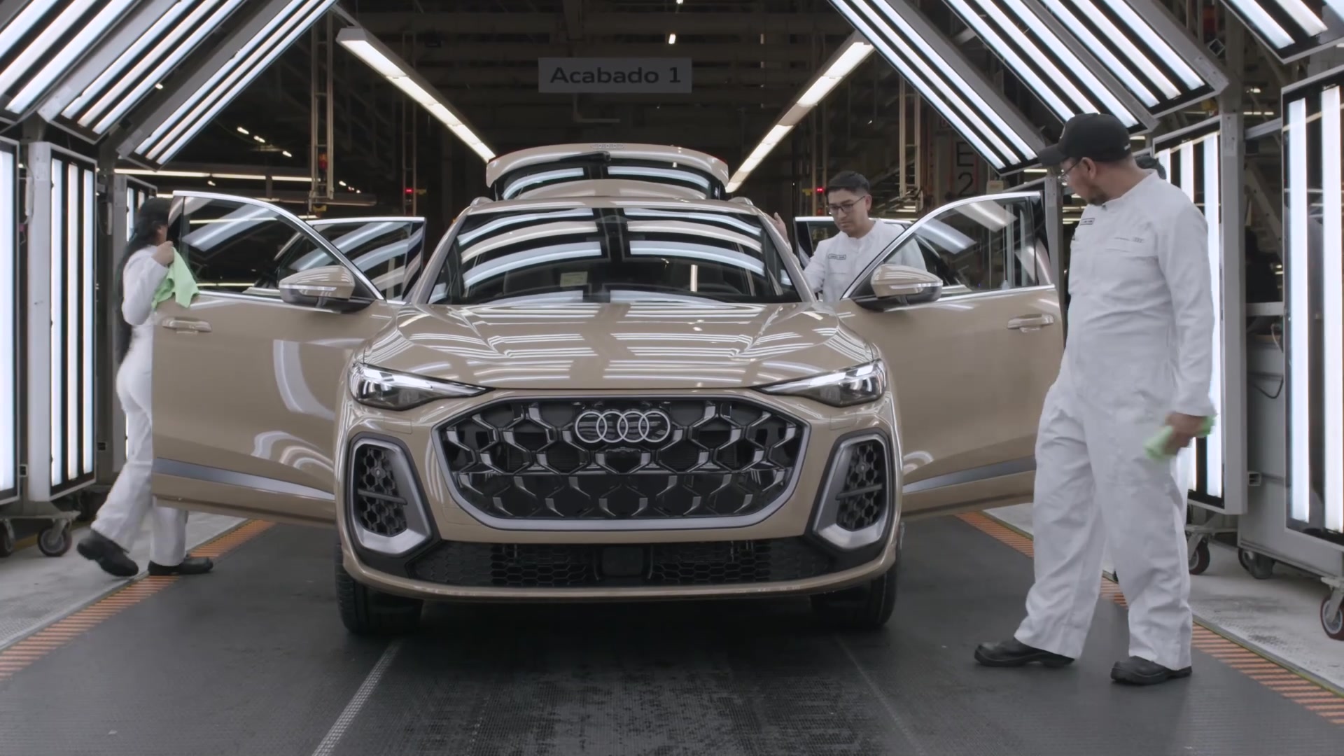 Audi Q5 Production at San José Chiapa Site – Assembly