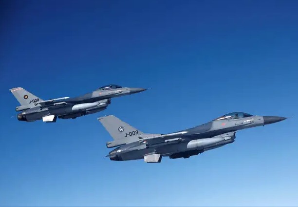 Next Gen Fighter Jet Decision Sparks Massive Aviation Shakeup as Trump ...