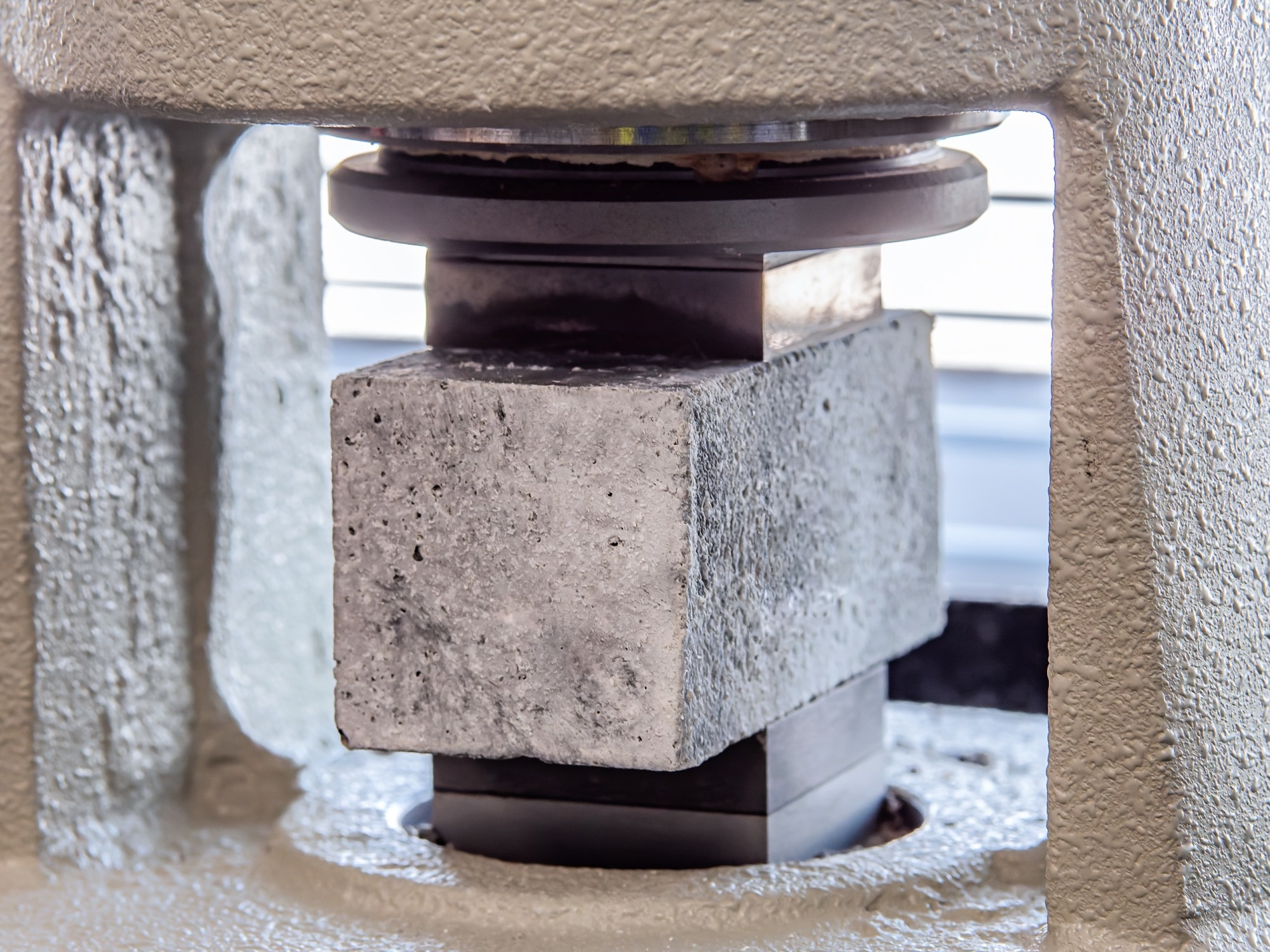 Concrete Strength Prediction Hits 96% Accuracy with Machine Learning