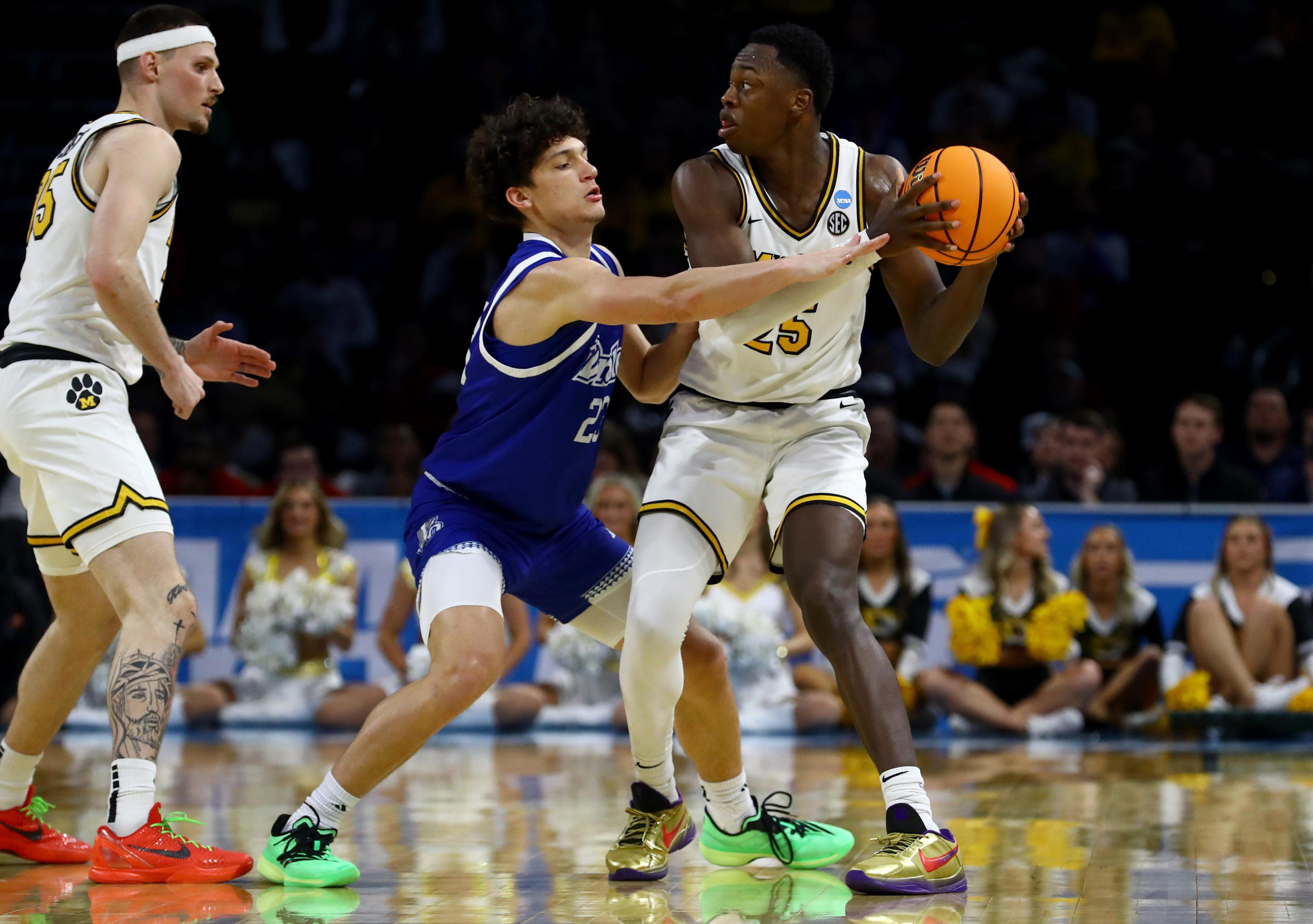 Missouri basketball score: Dennis Gates gets lopsided win over former ...