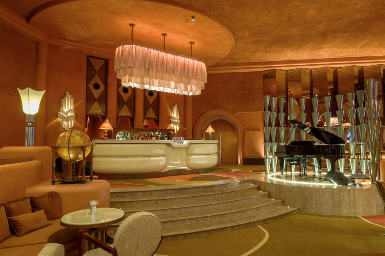 Restored Casino Royal Palm recreates the "symmetry and boldness" of the ...