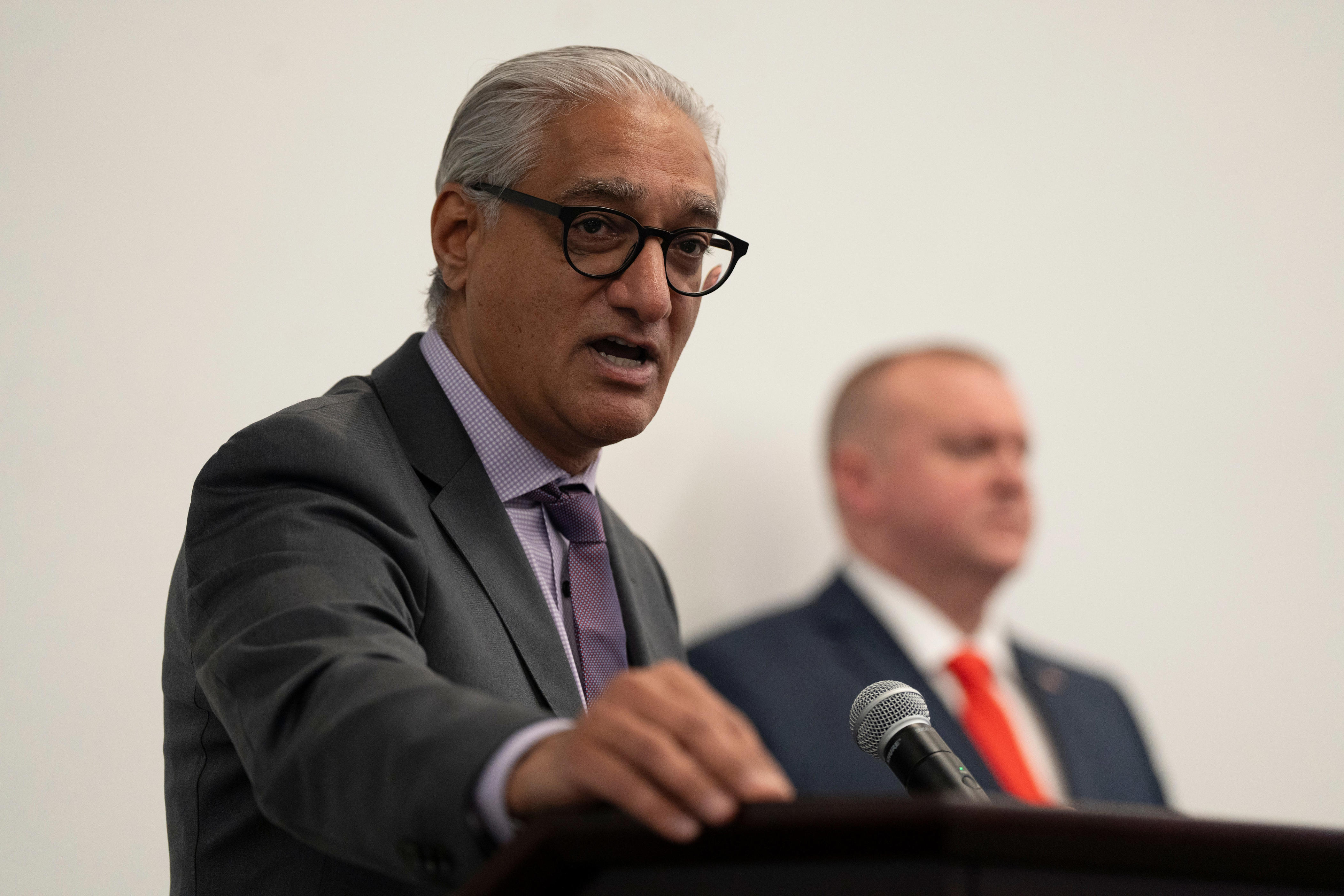 NJ Transit to buy 208 buses and 20 electric buses for nearly $400M to ...