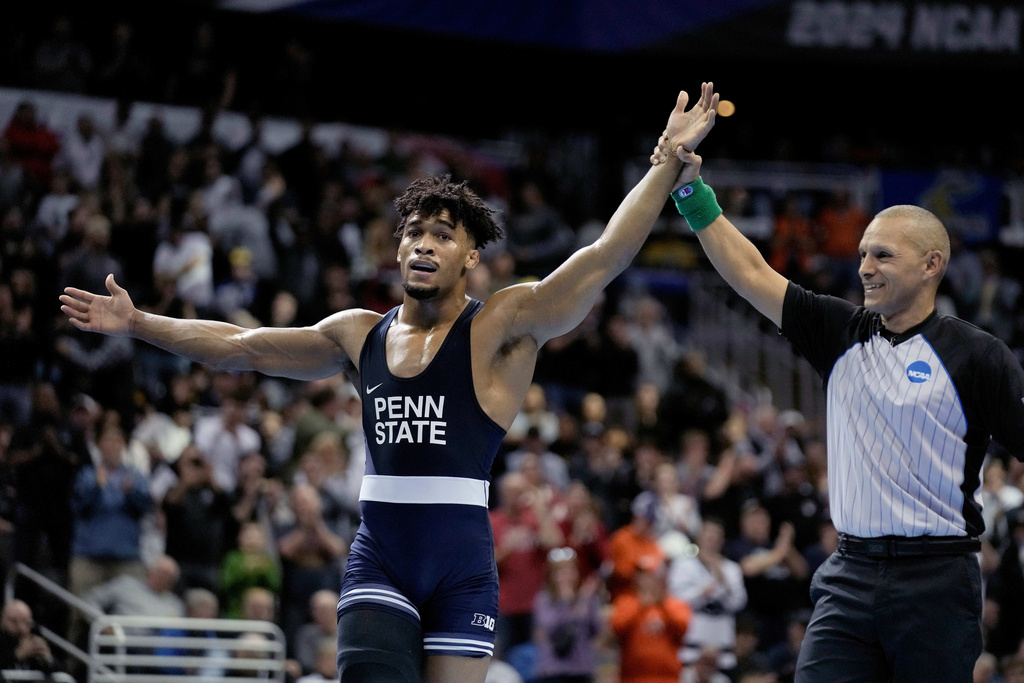 Penn State goes 20-0, takes lead on the opening day of Division I men's ...