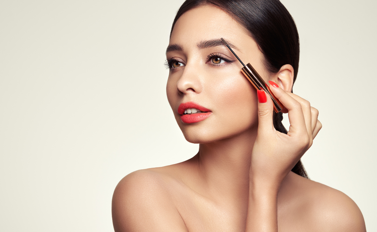 Cejas perfectas sin microblading: el secreto de Amazon que arrasa en TikTok