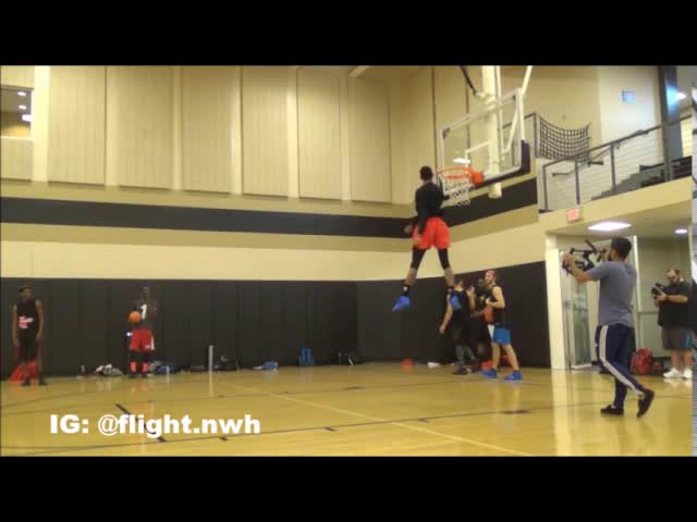 Amazing One-Handed Basketball Dunks - Highlight Reel