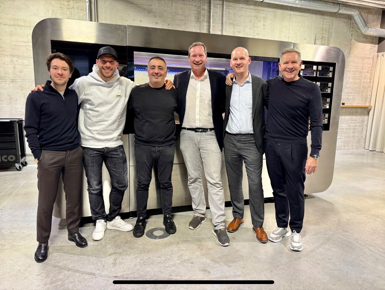 Mangal und Circus Group – Lukas Podolski kündigt weltweit erste ...