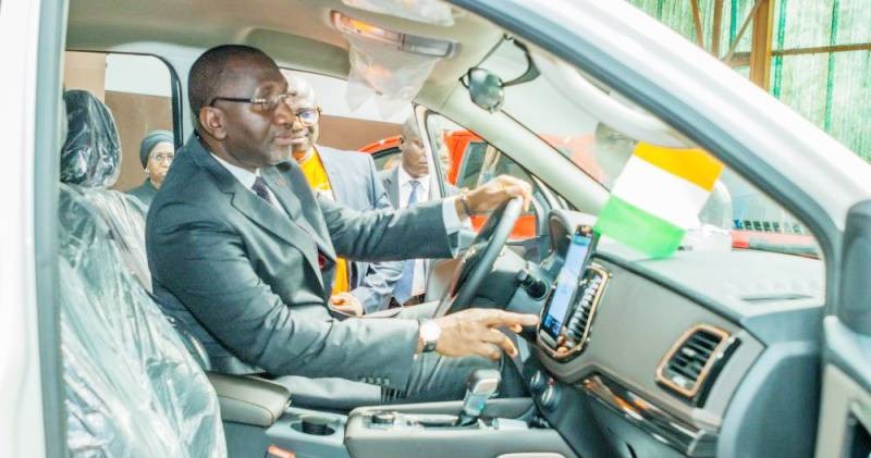 Industrie automobile automobile: Le gouvernement promet son soutien à ...