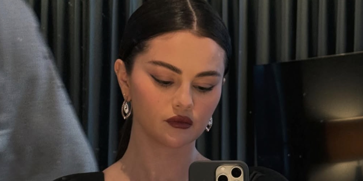 Selena Gomez sublime en top transparente: su look casual chic