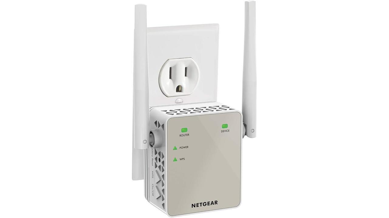 Weak Wi-Fi? Not Anymore—This Netgear Range Extender Is 53% Off