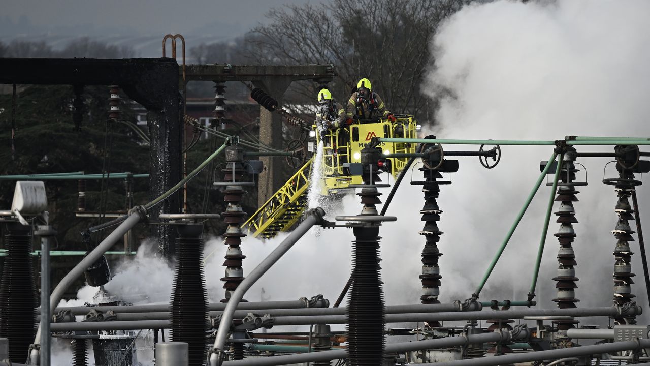 Heathrow Airport substation fire spurs major flight disruptions