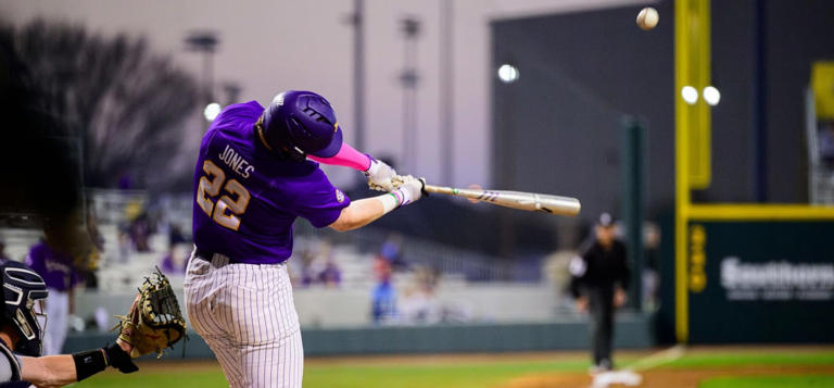 No. 2 LSU faces No. 5 Texas in must-see SEC matchup in Austin