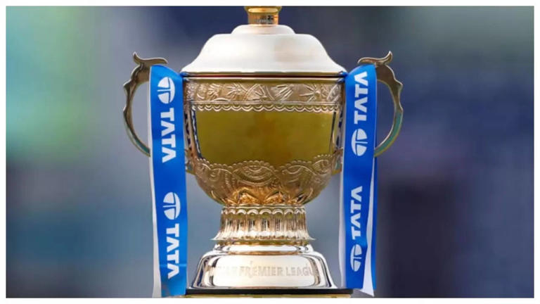 Ricky Ponting performs 'puja' with Punjab Kings team ahead of IPL 2025 ...