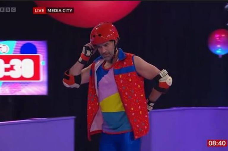 BBC's Gethin Jones suffers 'serious' fall live on air as medics rush ...