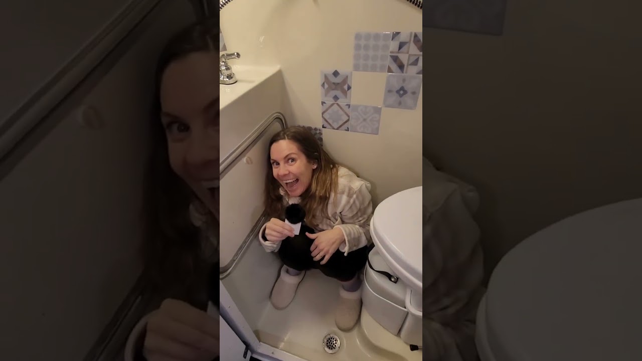 Let's Play Hide and Seek in This 1985 Toyota Sunrader!