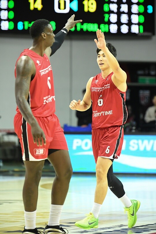 [BK 리뷰] 1Q부터 치고 나간 정관장, KCC 격파 … DB와 공동 6위