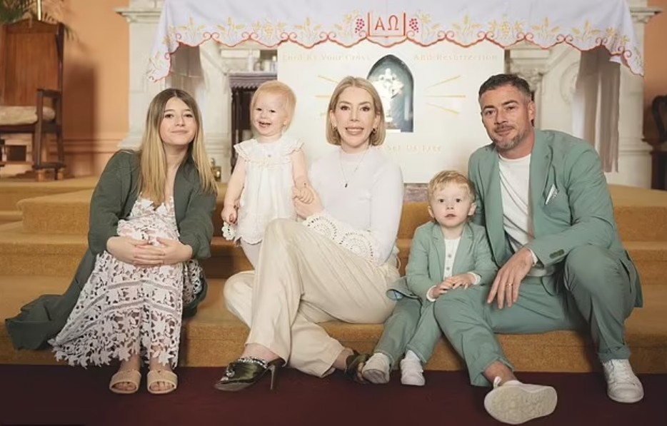 Katherine Ryan 'expecting fourth child' months after cancer diagnosis