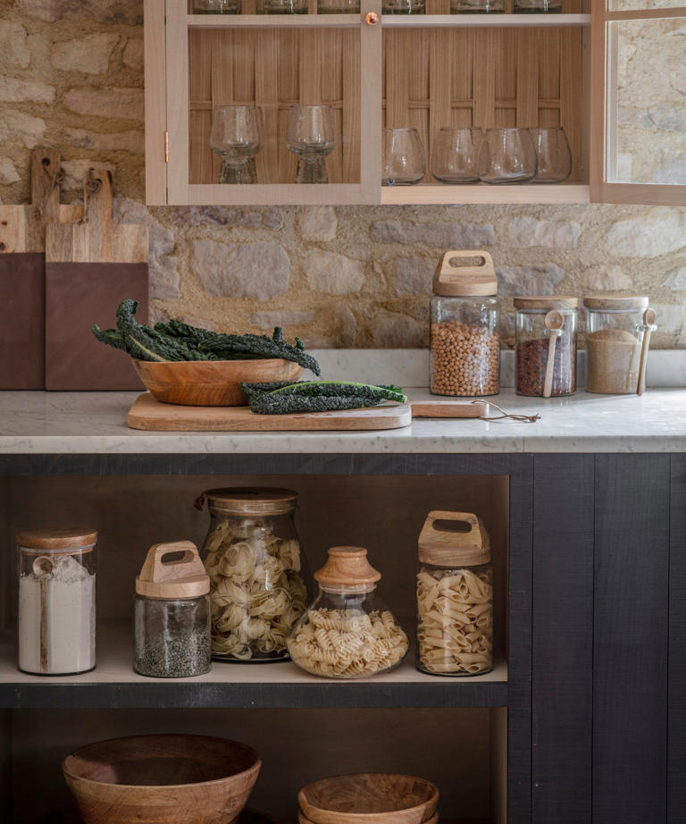 The 'Curated Clutter Method' is perfect for procrastinators – put an ...