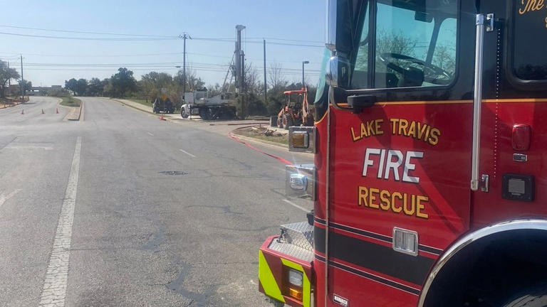Gas line rupture causes road closures in Bee Cave