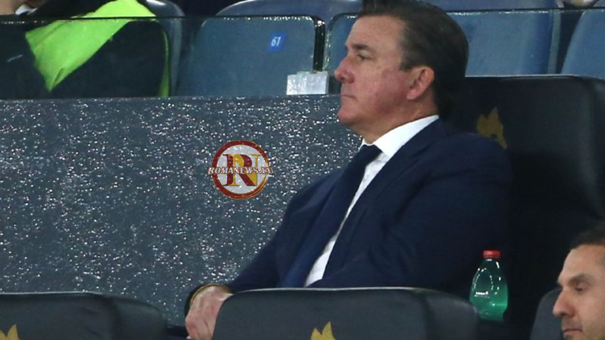 Roma, i tifosi tornano alla carica sul vecchio stemma: il messaggio ...