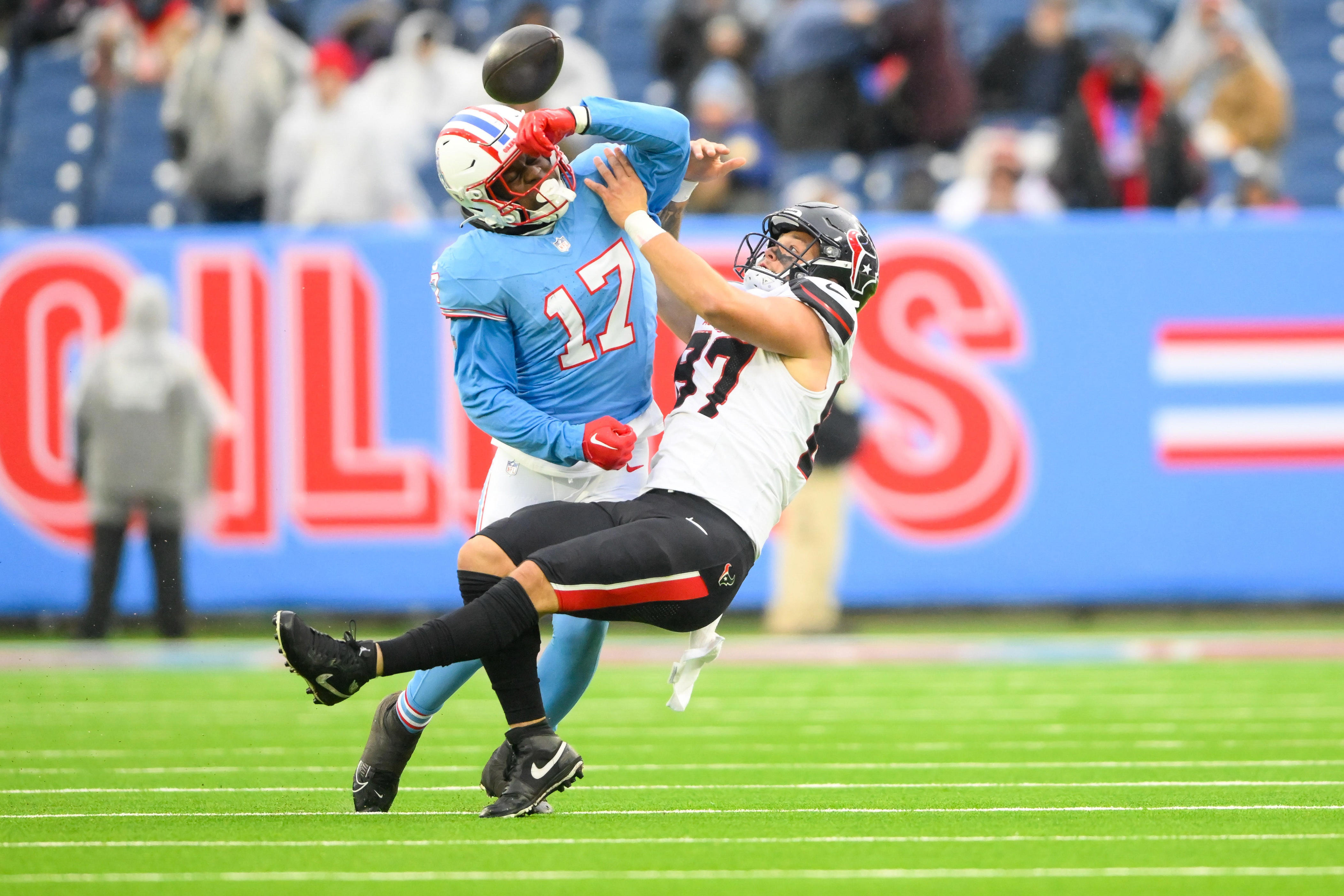 NFL Free Agency: Browns host LB Jerome Baker for visit