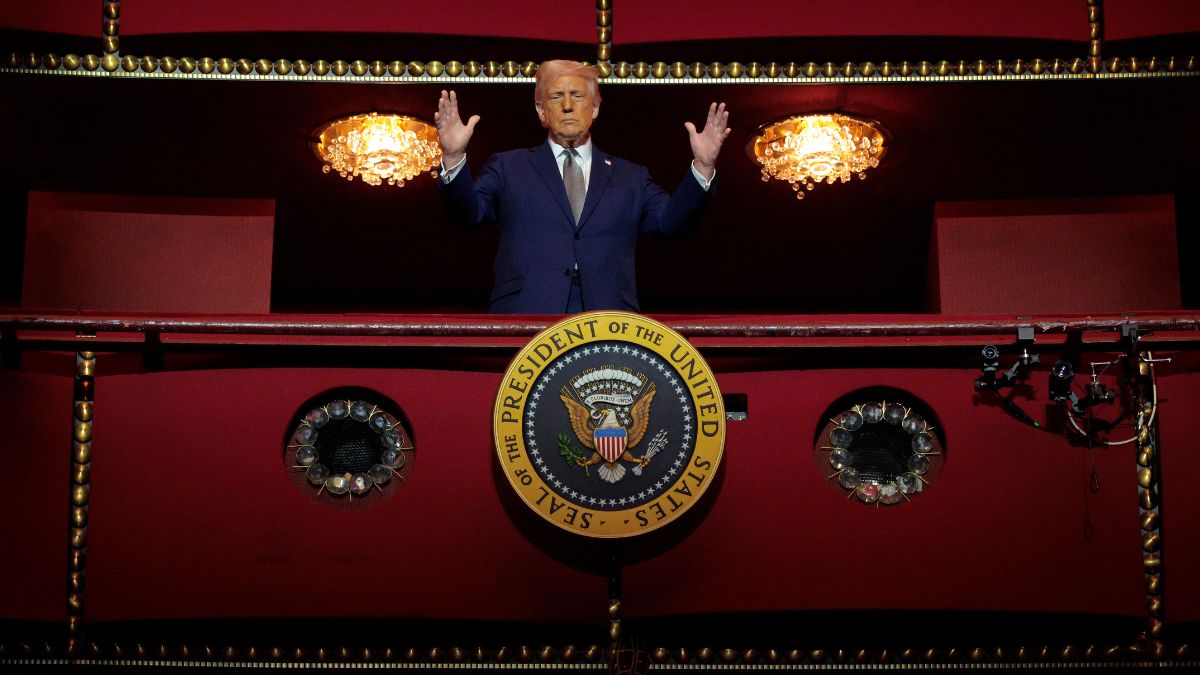 How many federal DEI employees are there?