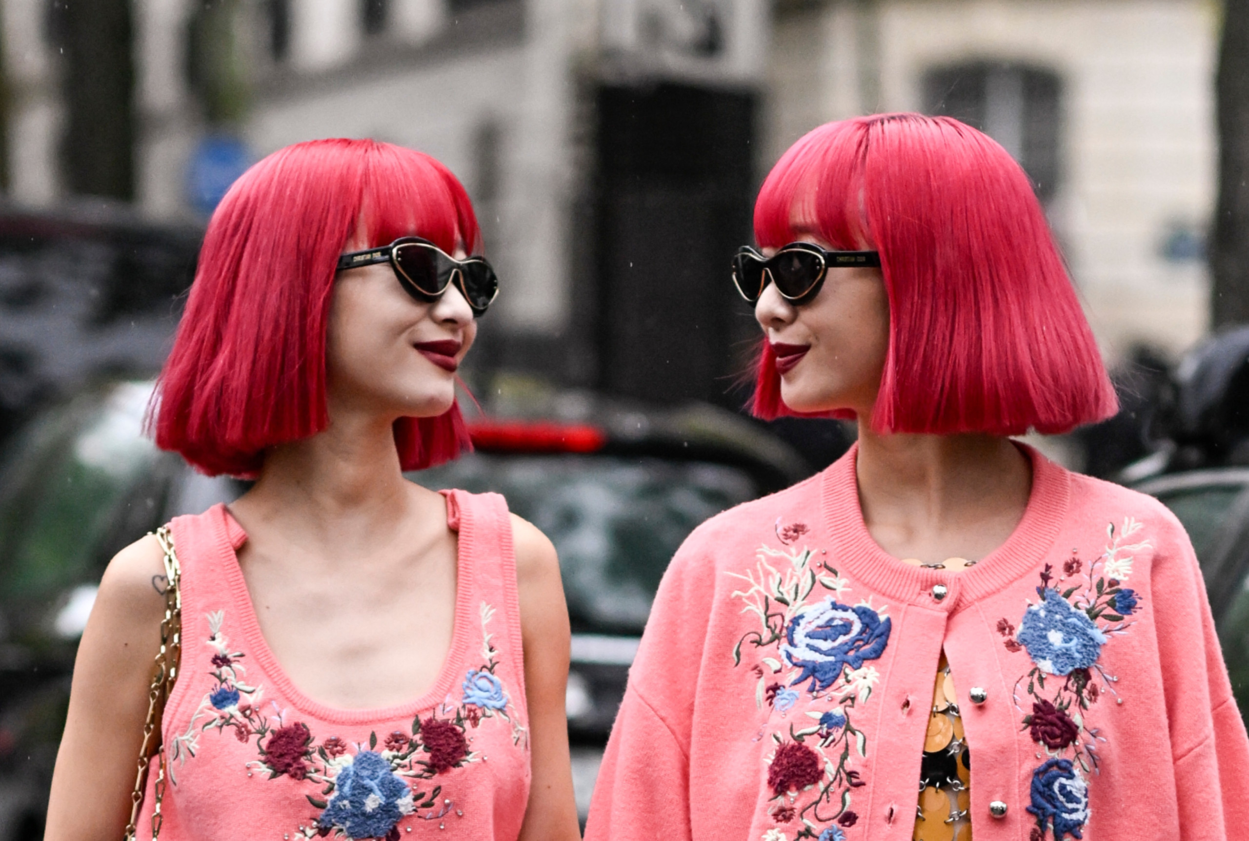 People fascinated with a single color