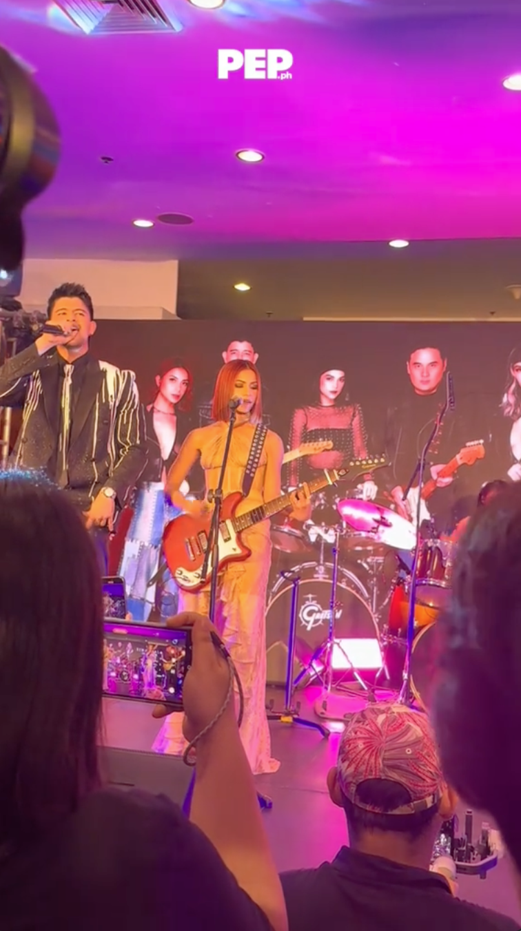 Sinagtala stars do a live performance | PEP Goes To