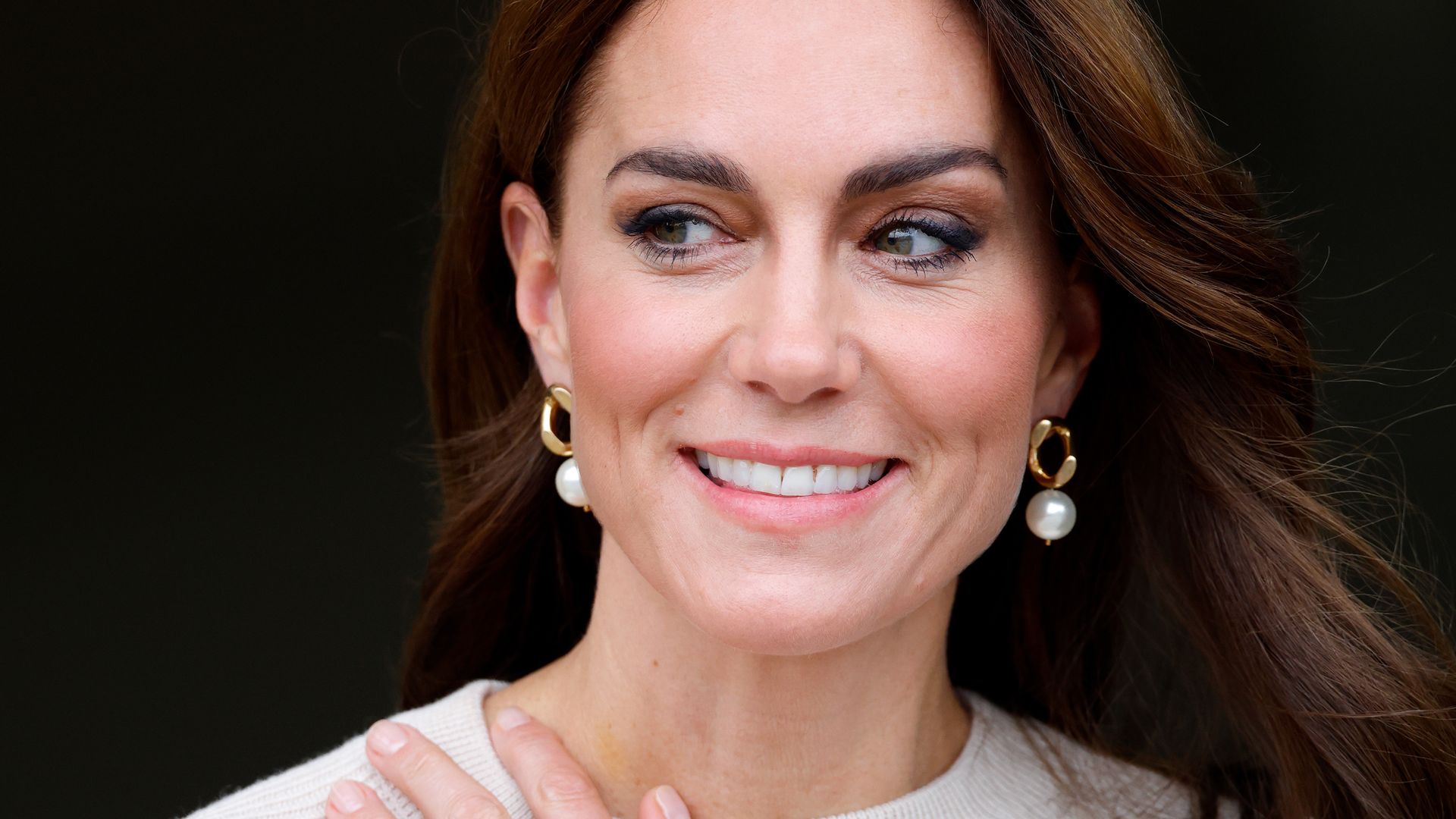 Princess Kate just wore her most jaw-dropping hairstyle to date - but ...