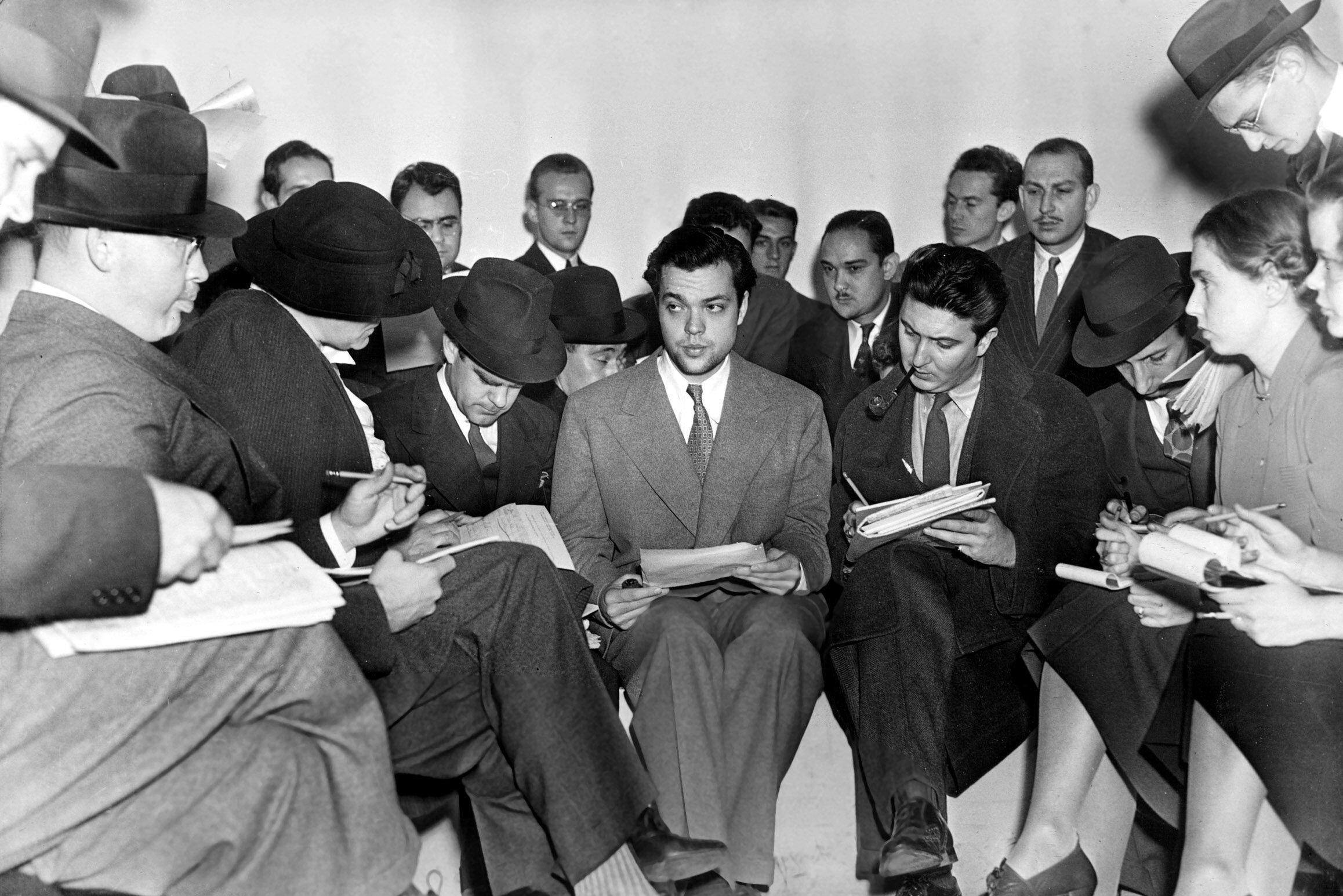 14 Groundbreaking Radio Shows That Set the Stage for Modern Podcasts