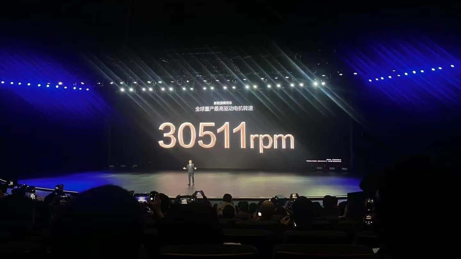 BYD apresenta motor de alta rotação com 30.511 rpm e 778 cv