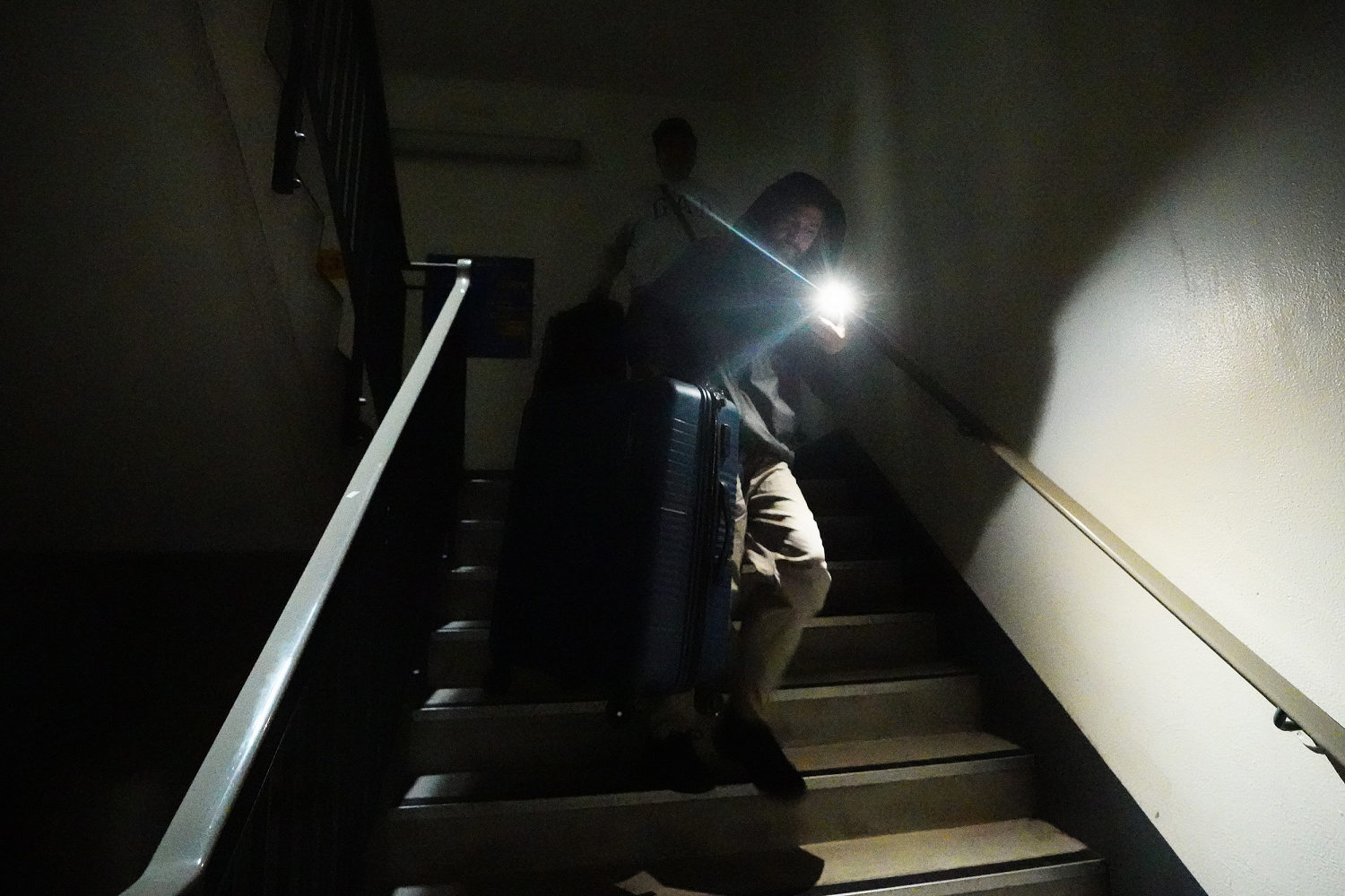 From London to Las Vegas, Passengers left stranded as fire shuts down U ...