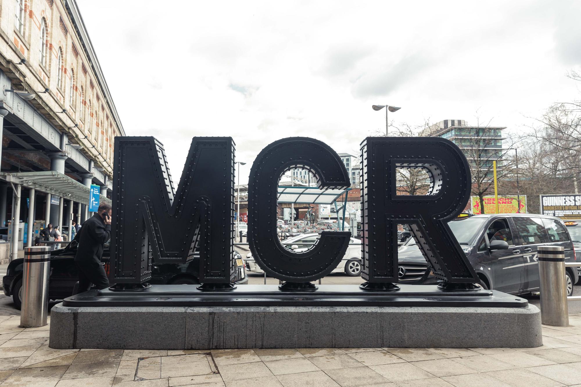 ATG Access delivers bespoke sculpture for Manchester Piccadilly Station