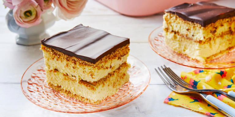 No-Bake Eclair Cake Is So Easy, You Can Prep It in 15 Minutes