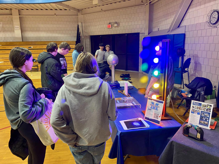 Portland students explore STEM at annual expo