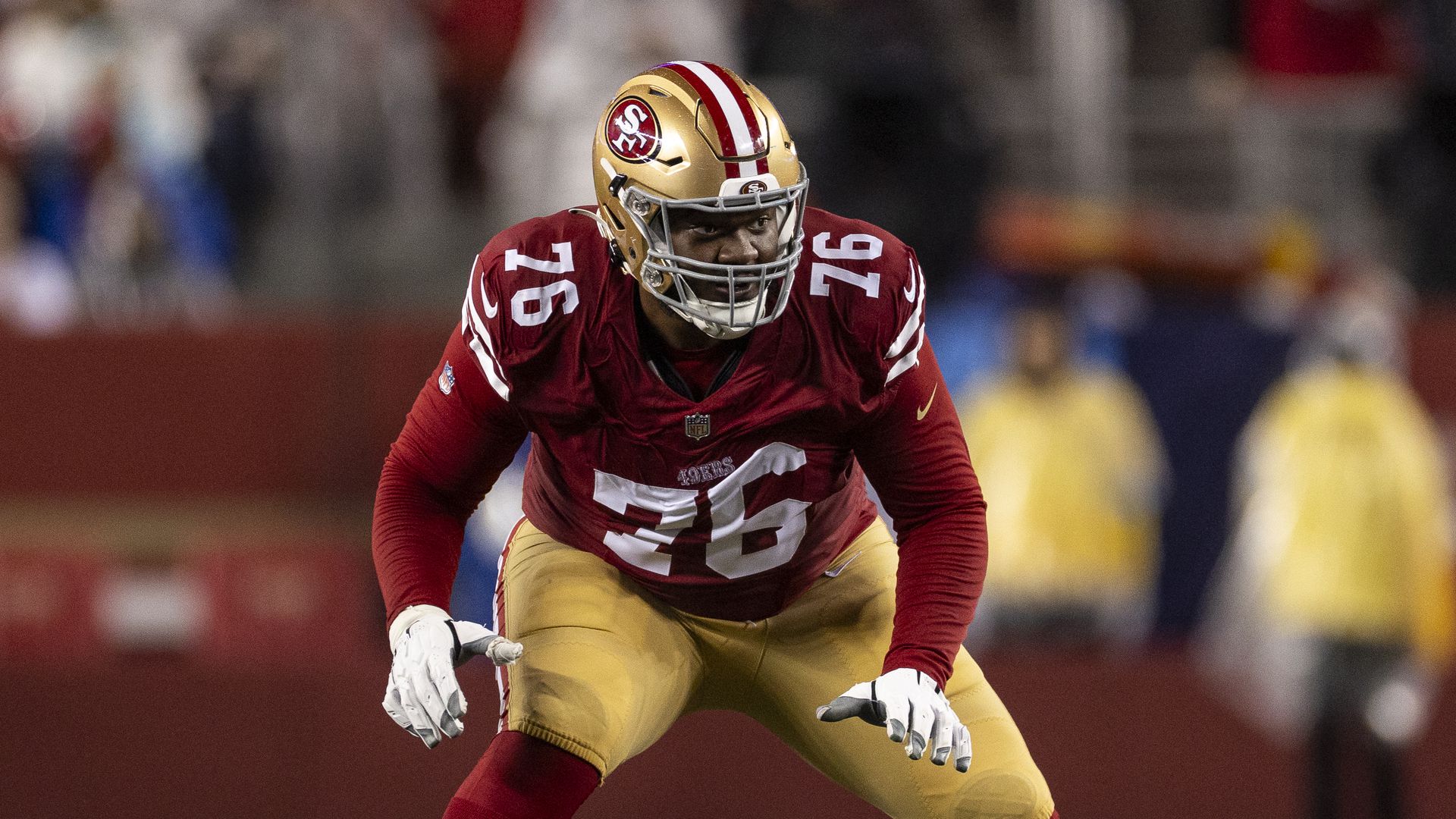 Chiefs’ new tackle Jaylon Moore will draw on experience behind Trent ...