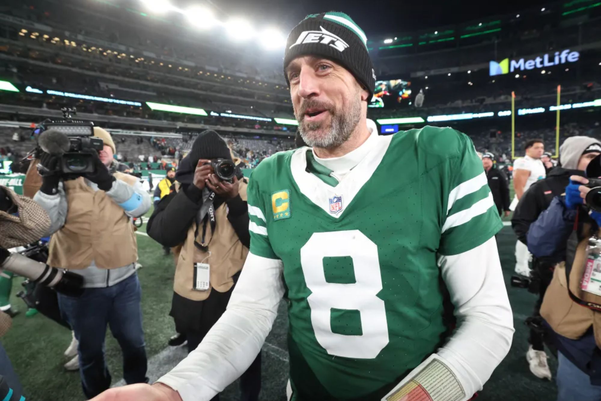 Aaron Rodgers visiting Steelers as free agency saga takes new twist