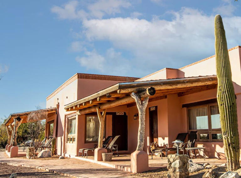 Saddle Up for Family Fun! These Are the Best Dude Ranch Vacations in ...