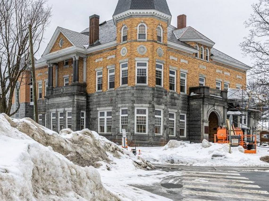U.S.-Canada tensions: How a tiny Quebec-Vermont library found itself involved in an ...