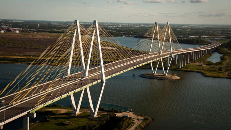 NTSB calls for risk assessment on 7 Texas bridges after Baltimore collapse